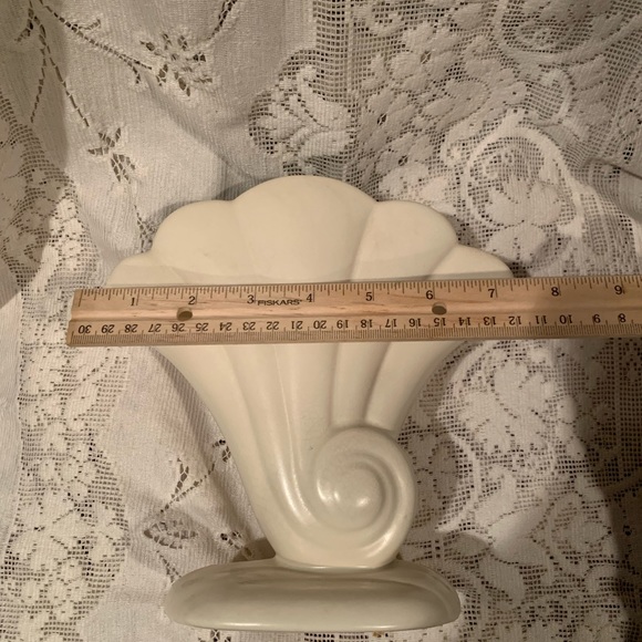 Red Wing | Accents | Vintage Red Wing Fan Vase | Poshmark